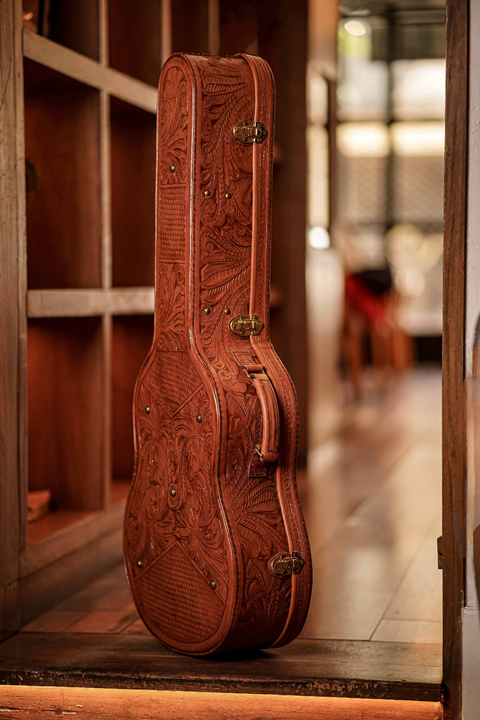 Handmade Guitar Case - Full Grain Leather – Bellucci Cases